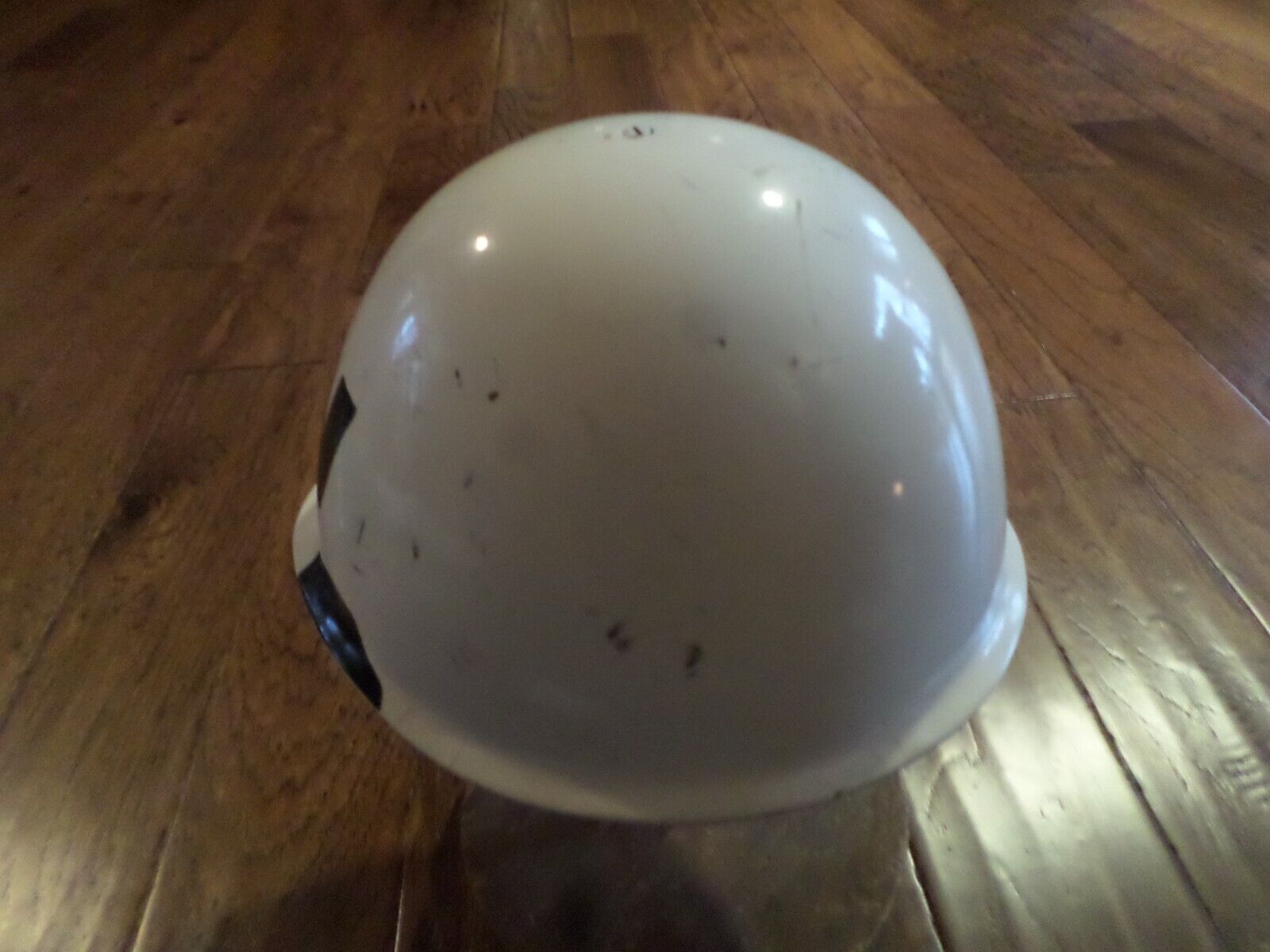 MILITARY WHITE POLISH POLICE HELMET COMPLETE WITH LINER AND CHIN STRAP ...