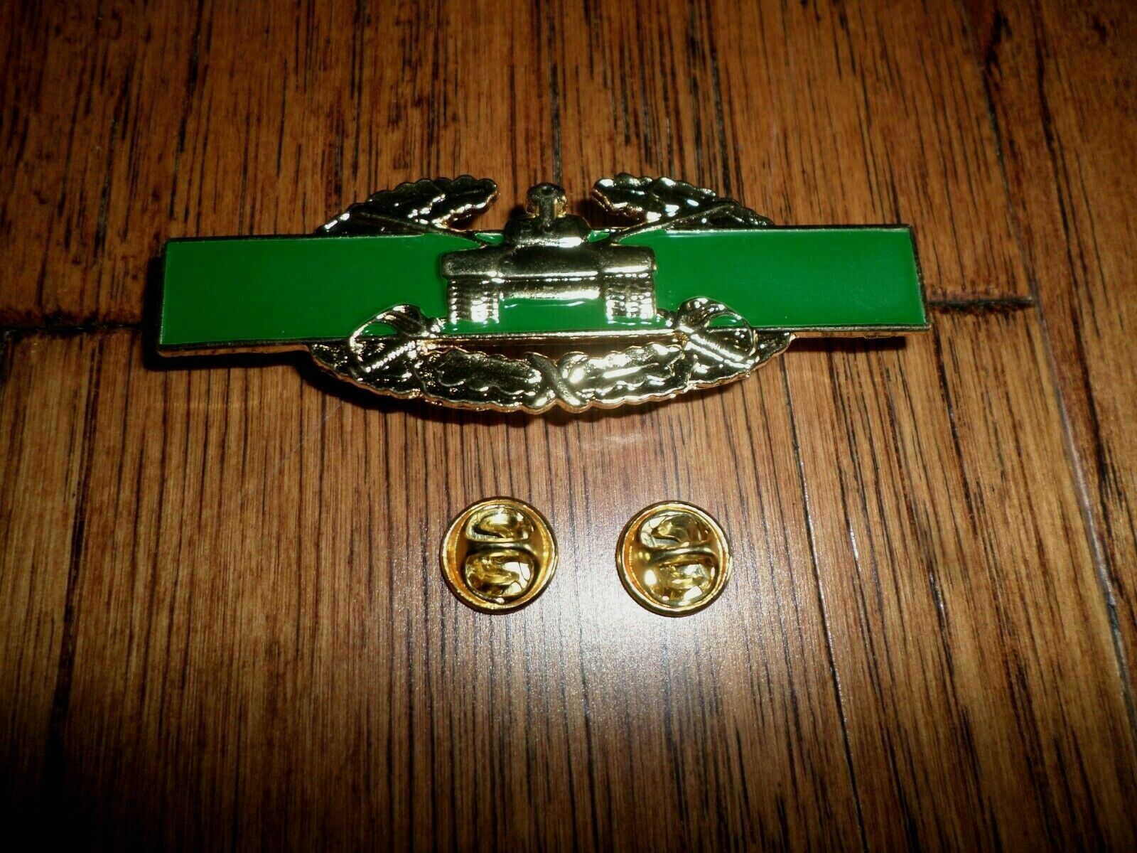 U.S MILITARY COMBAT ARMOR BADGE DOUBLE CLUTCH BACK TANK HAT PIN – Clay ...