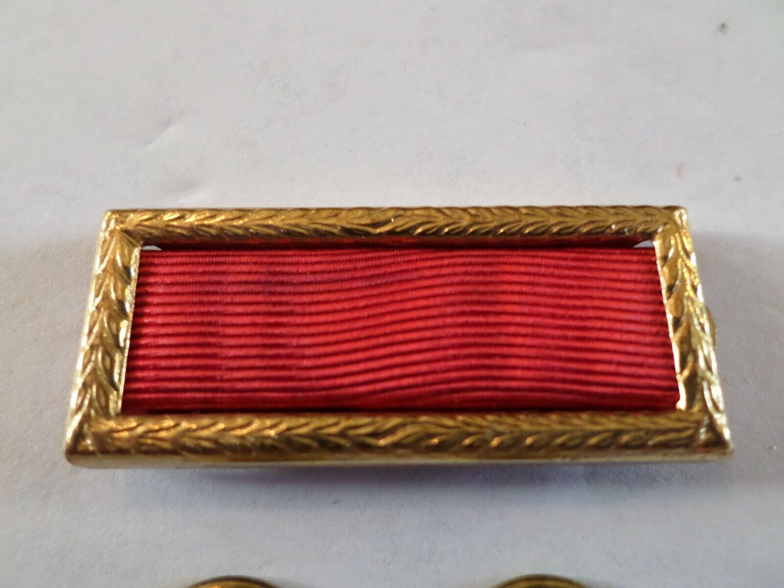 ARMY MERITORIOUS UNIT COMMENDATION RIBBON WITH BRASS RIBBON HOLDER U.S ...