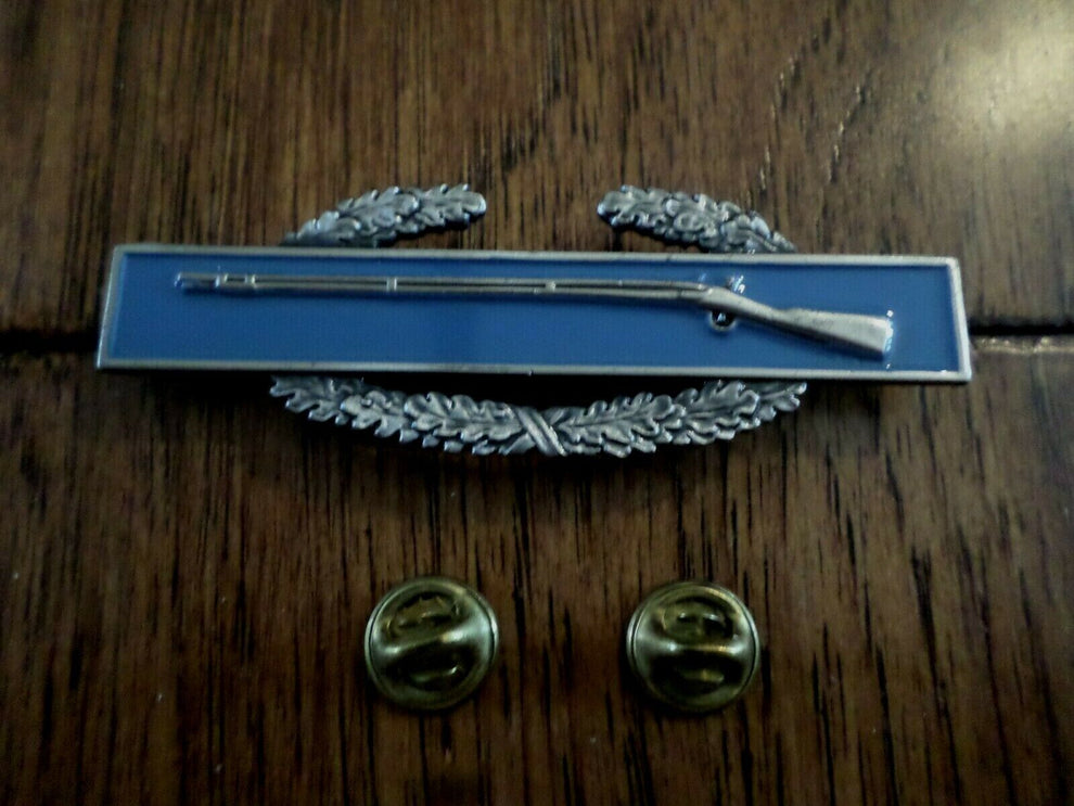 U.S MILITARY ARMY CIB FIRST AWARD COMBAT INFANTRY BADGE NEW ON CARDS ...