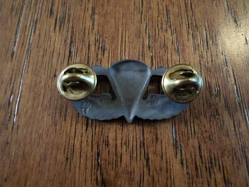 U.S MILITARY ARMY PARATROOPER PIN JUMP WINGS AIRBORNE NEW ON CARDS ...