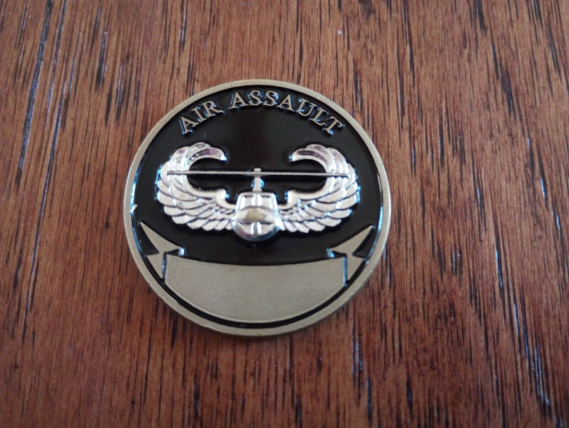 U.S ARMY AIR ASSAULT CHALLENGE COIN NEW IN PACKAGE – Clay's Military